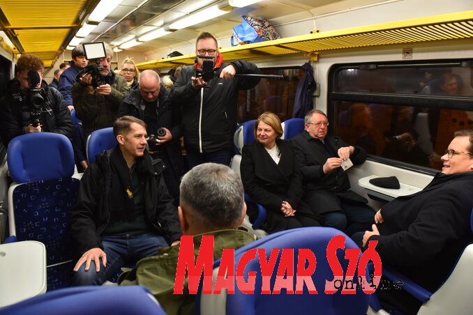 Elindult a vonat | Magyar Szó